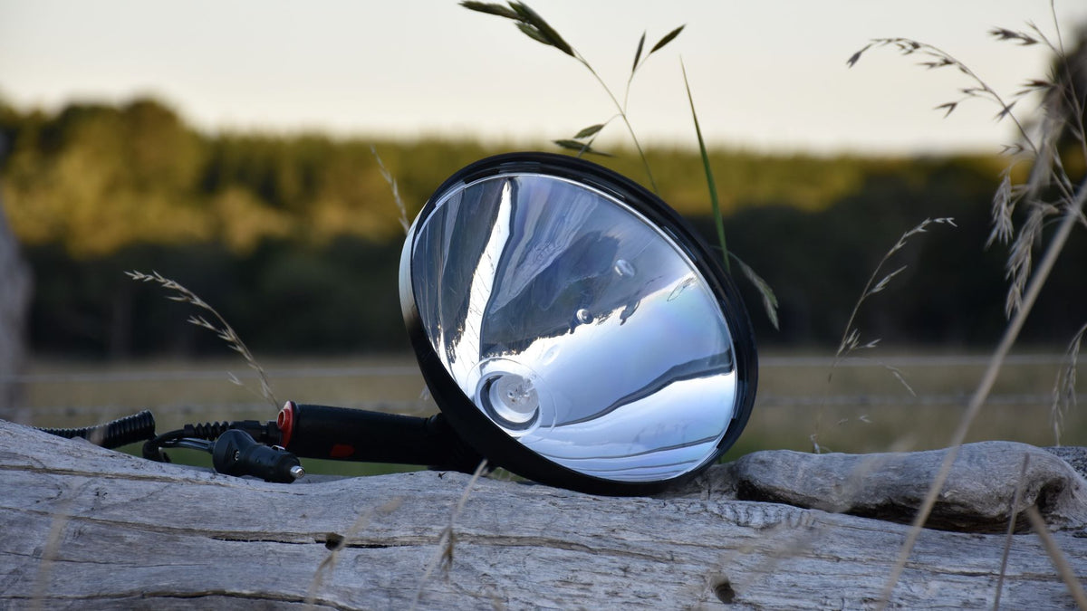 Vehicle Searchlights - Handheld & Vehicle Mounted Searchlight Kits